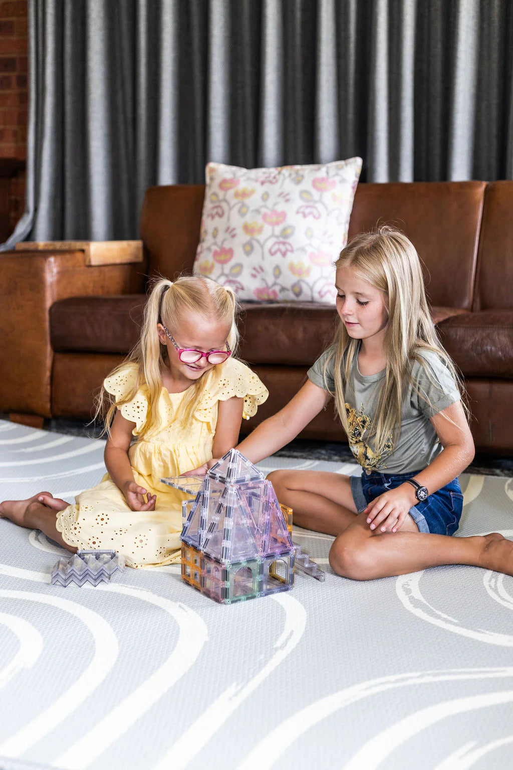 Tayla Jean Grey Brush Stroke & Road Play Mat – Kido Co.